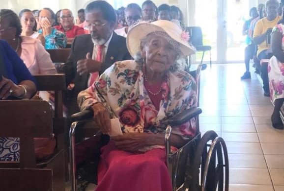 Gov’t gifts local centenarian with $5,000