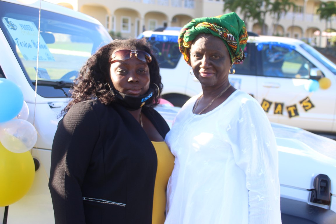 ESHS has first drive-in graduation | 59% graduates with honours