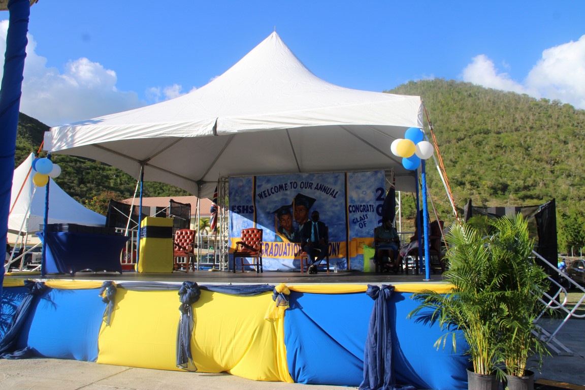 ESHS has first drive-in graduation | 59% graduates with honours