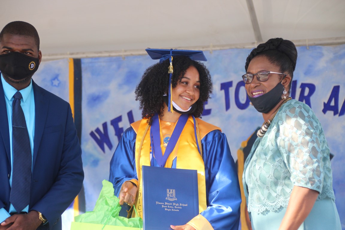 ESHS has first drive-in graduation | 59% graduates with honours