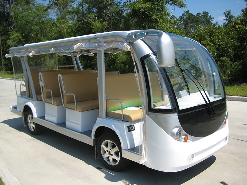 Gov’t buys small fleet of electric shuttle buses for Park & Ride