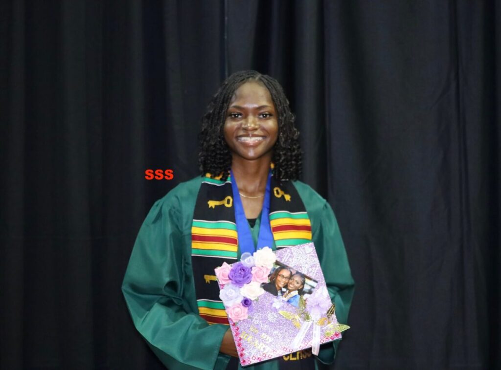 PHOTOS: 186 students graduate from HLSCC